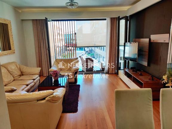 Novi Beograd, Blok 65, West 65, 2.0 stan, 62m2, 1400 EUR