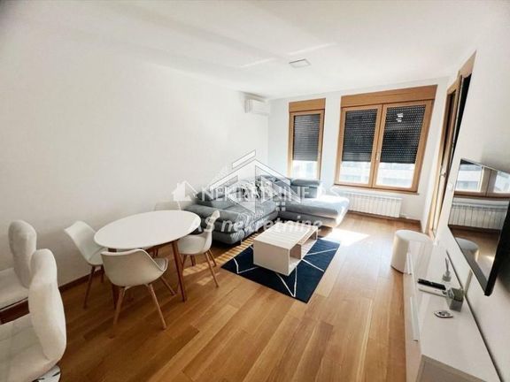Novi Beograd, Blok 65, West 65, 2.0 stan, 52m2, 1100 EUR