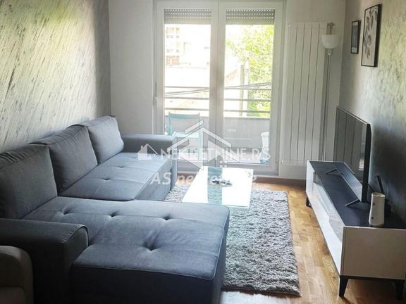 Vračar, Južni bulevar, 2.0 stan, 54m2, 800 EUR