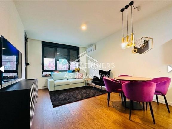 Novi Beograd, Bežanijska kosa 1, 3.0 stan, 75m2, 1200 EUR