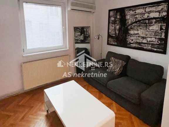 Stari grad, Obilićev venac, 2.5 stan, 50m2, 800 EUR