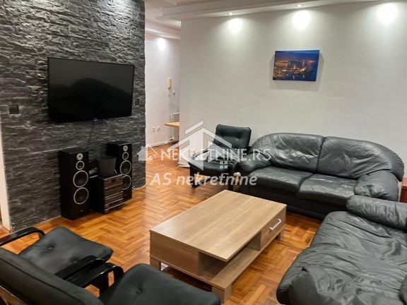 Zvezdara, Učiteljsko naselje, 3.0 stan, 120m2, 800 EUR