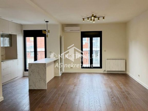 Vračar, Čubura, 3.0 stan, 113m2, 2000 EUR