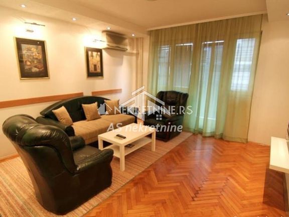 Vračar, Slavija, 2.5 stan, 62m2, 850 EUR