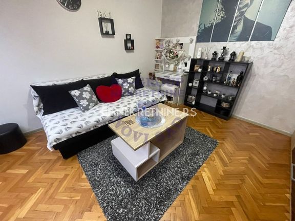 Prodaje se jednosoban stan na Novom Naselju