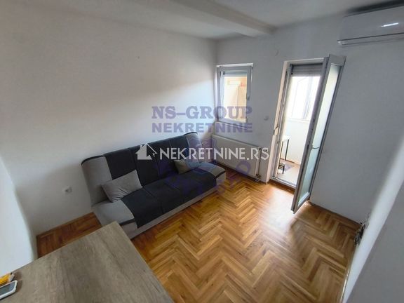Jednoiposoban, 28m2, Adice