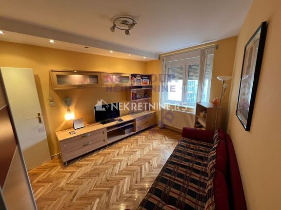 Dvoiposoban stan 53m2 Grbavica