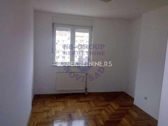 Dvosoban,odlican,Nova Detelinara 0212100690 0648033334