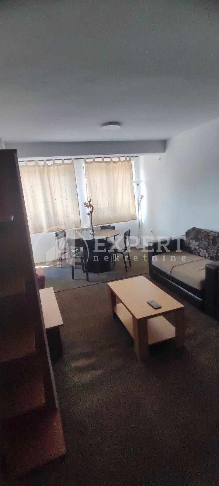 četvorosoban stan, 74 m2, Centar, Josifa Pančića ID: i-09745