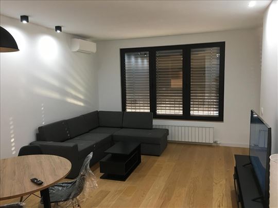 K District, lux, novogradnja, garaža, ID 24911