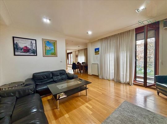 Odličan duplex 4.0 sa dva garažna mesta
