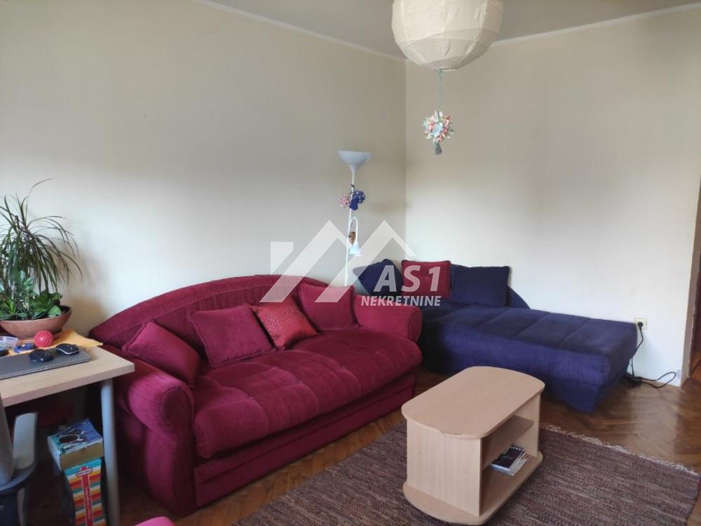 Gogoljeva, odličan stan ID#3876 280 €