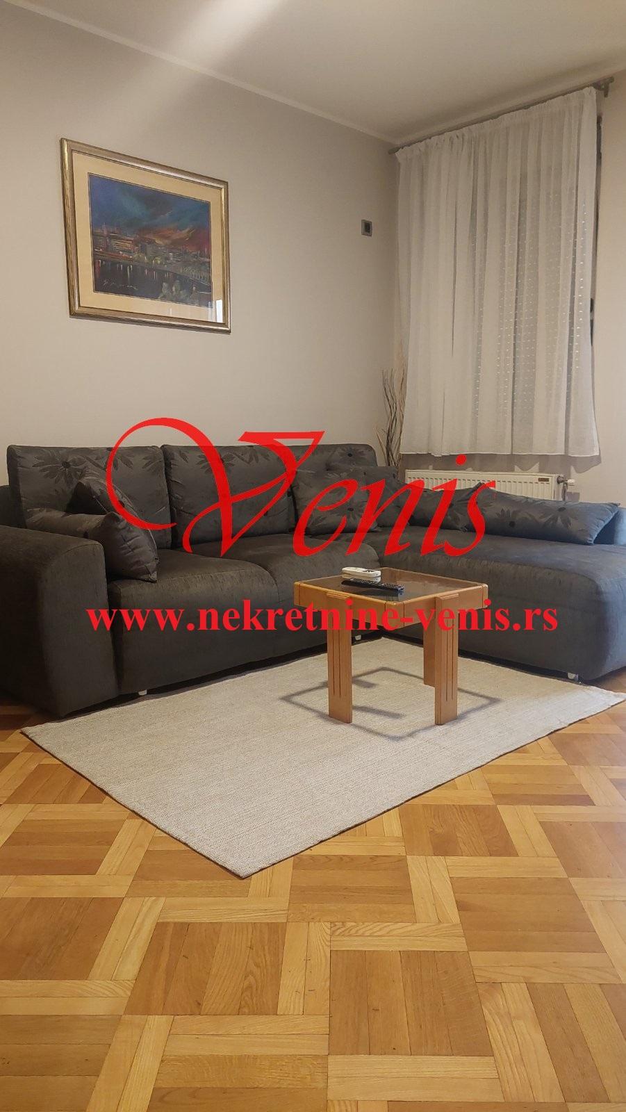 CENTAR ul.Jovana Subotića 41 m2 - 450 Evra – USELJIV - PARKING ID#2605 450 €