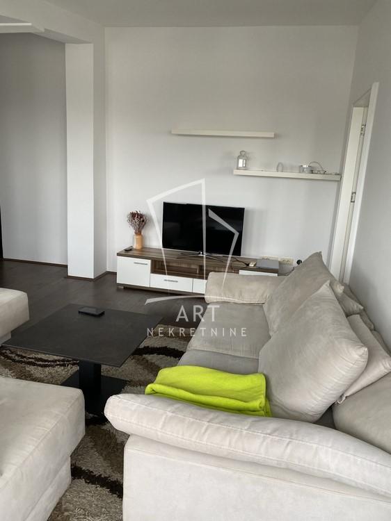 Moderan, potpuno opremljen stan ID#12452 550 €