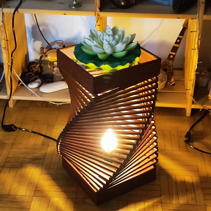 „Uvrnuta“ – lampa koja menja pravila dizajna