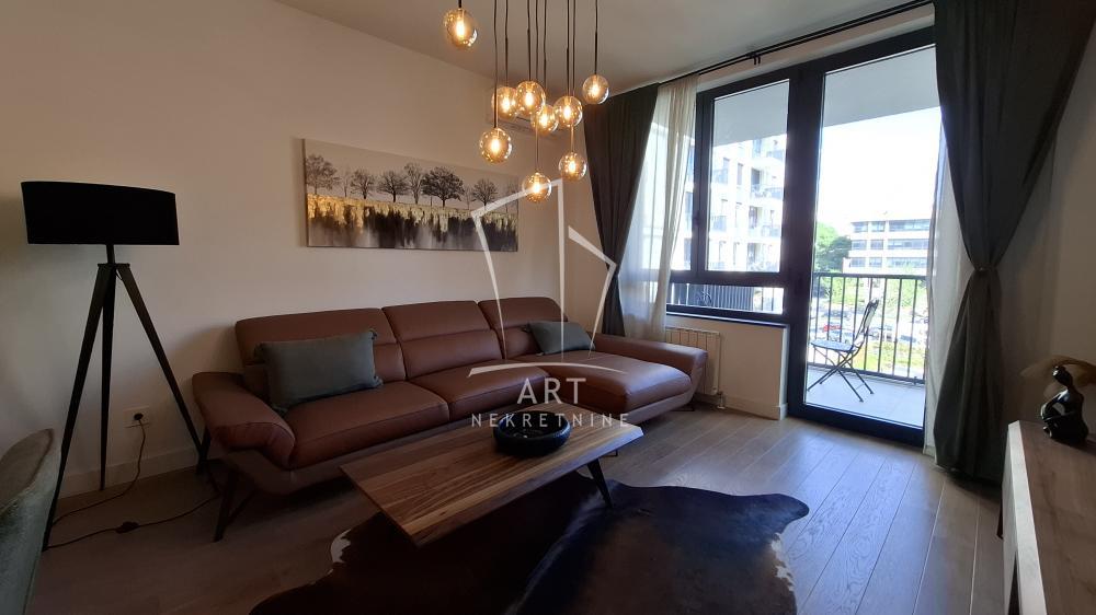 Luke Ćelovića Trebinjca, Dvosoban stan za izdavanje, 55m2, 1.200€