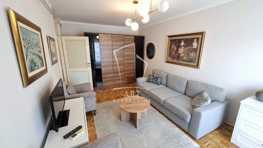 Nehruova, Jednoiposoban stan za izdavanje, 50m2, 550€