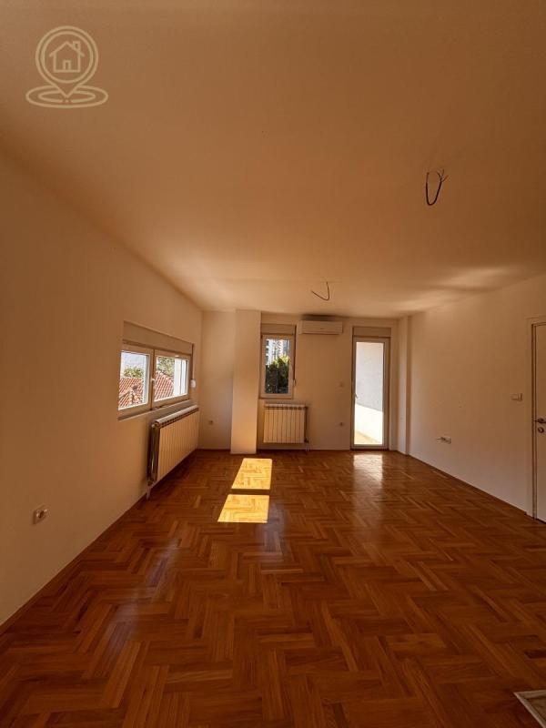 Dvosoban stan za izdavanje, 55m2, 450€