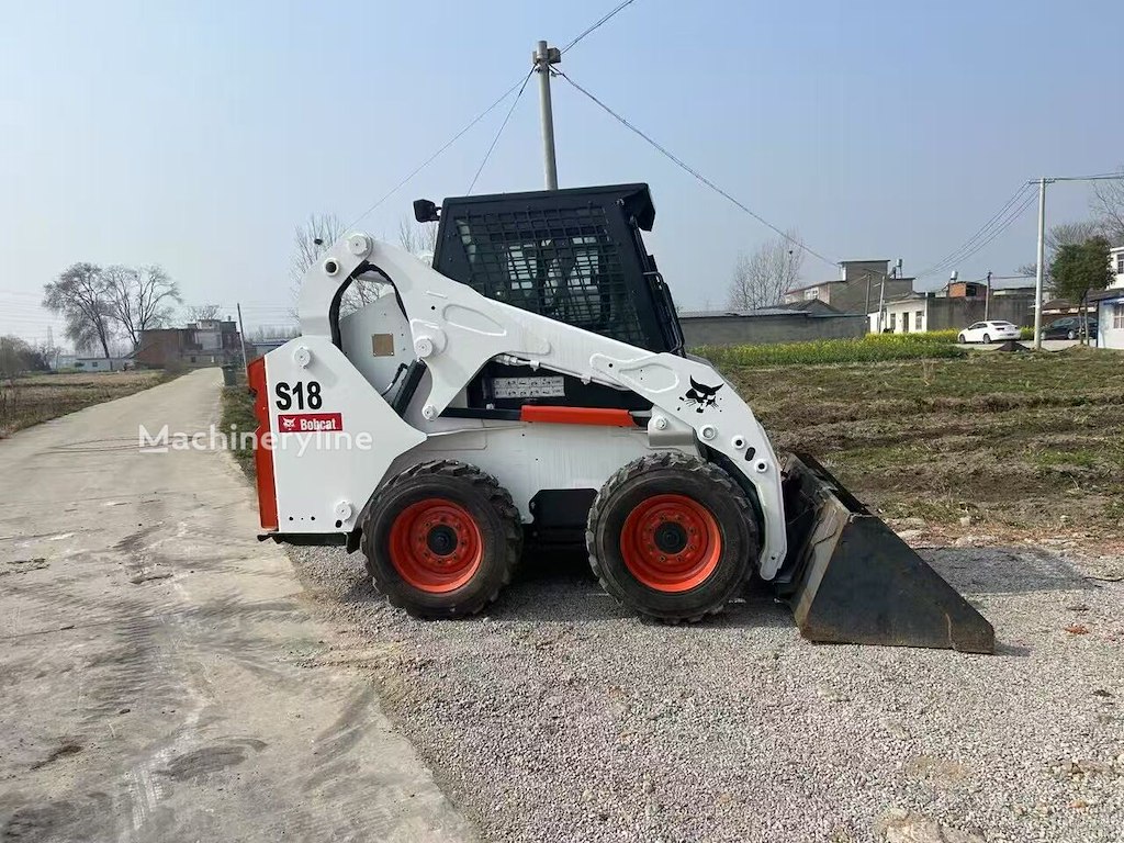 Bobcat S18 mini utovarivač