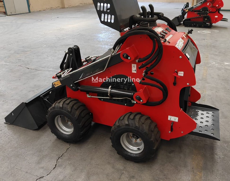Novi Terrax 200 R mini utovarivač