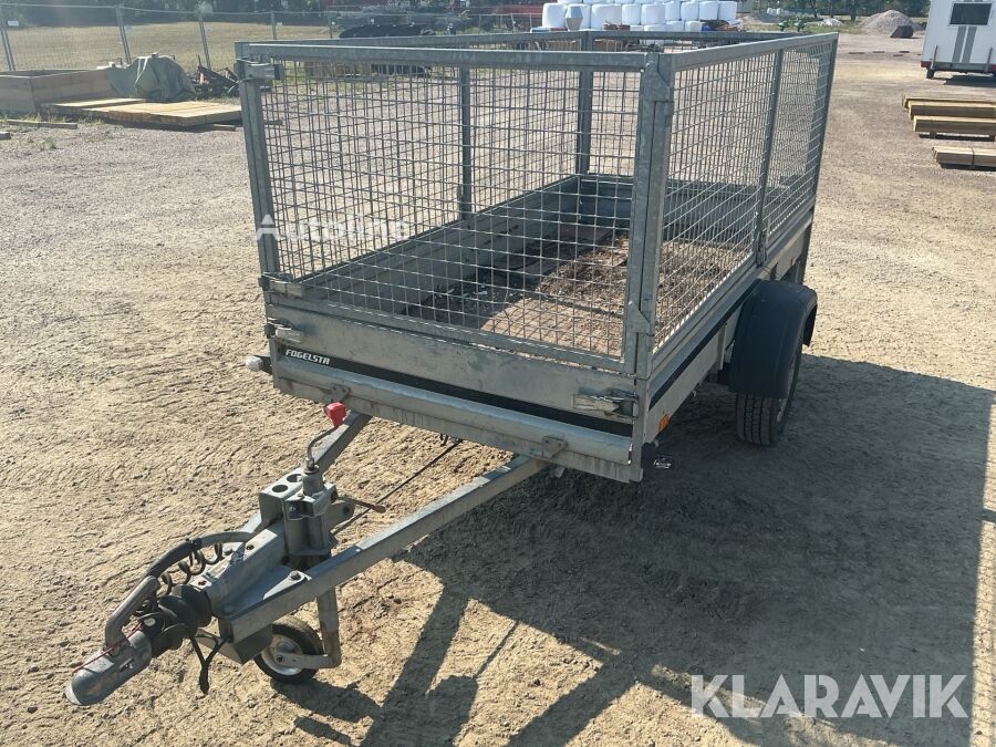 Prodaje se Fogelsta ssläp Fogelsta prikolicu sa ravnom platformom na aukciji