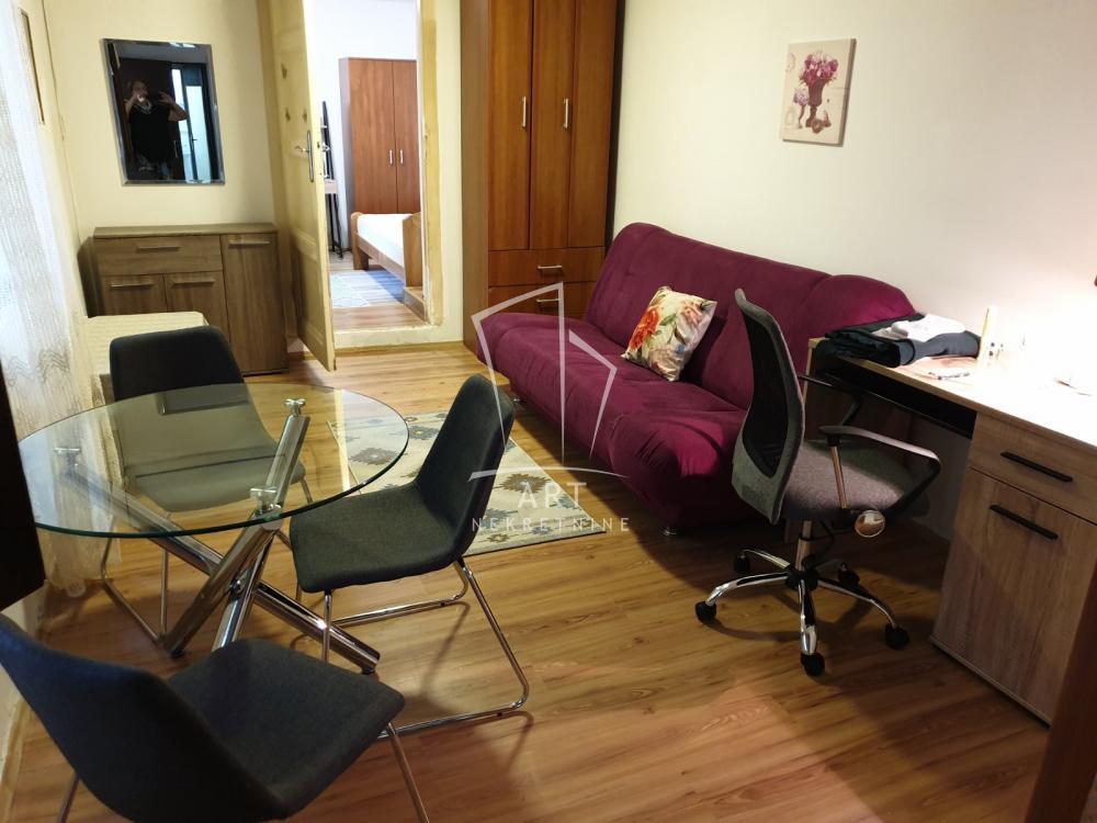Cara Nikolaja II, Dvosoban stan za izdavanje, 39m2, 400€