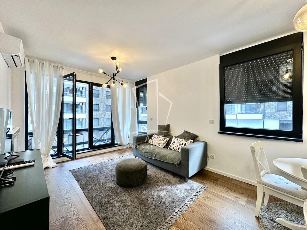 Slanački Put, Dvosoban stan za izdavanje, 47m2, 600€