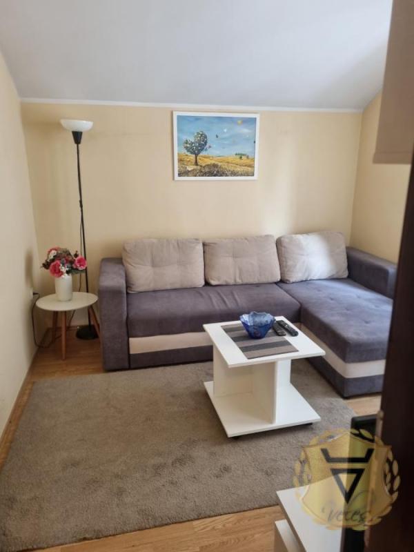 Jednoiposoban stan za izdavanje, 40m2, 450€