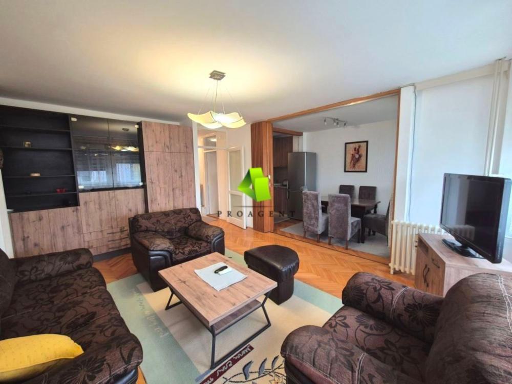 Četvorosoban stan za izdavanje, 90m2, 500€