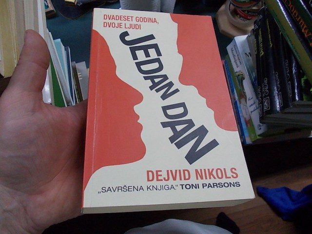 Dejvid Nikols - Jedan dan