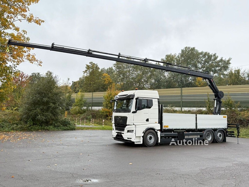 Novi MAN TGX 26.520 kamion s ravnom platformom