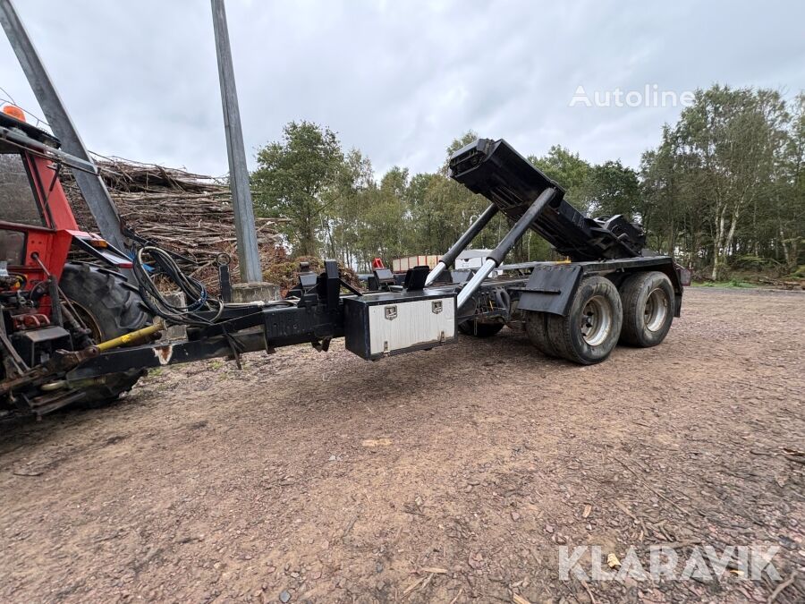 Prodaje se Scania Lastväxlarvagn Scania (kapad) prikolicu za kontejnere na aukciji