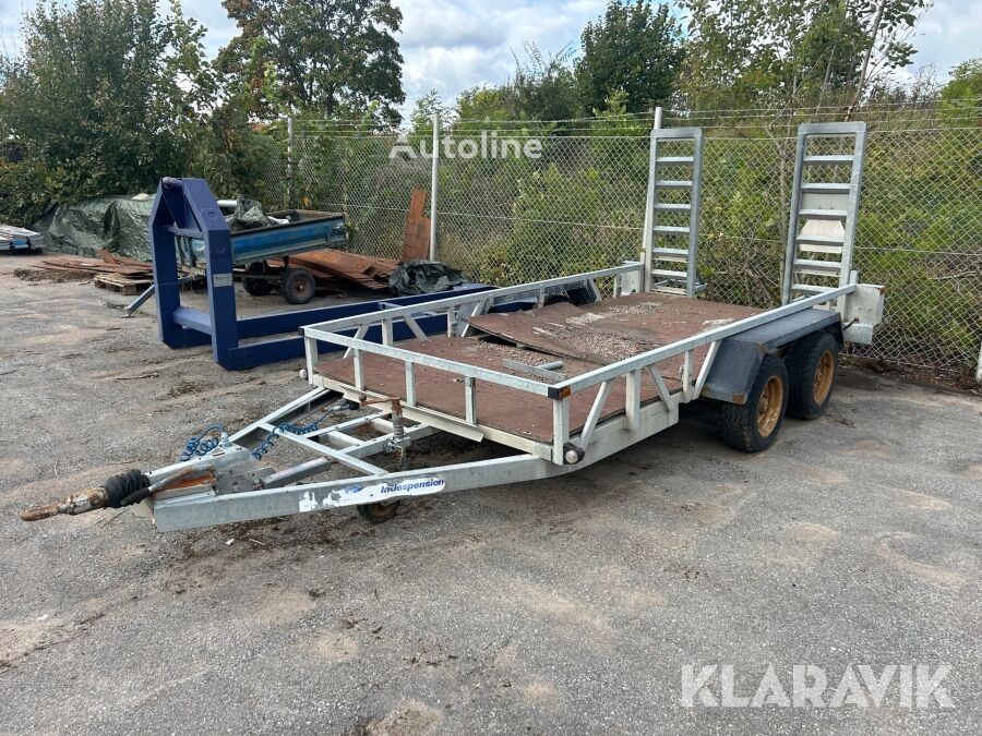 Prodaje se Maskinsläp prikolicu za građevinske strojeve na aukciji