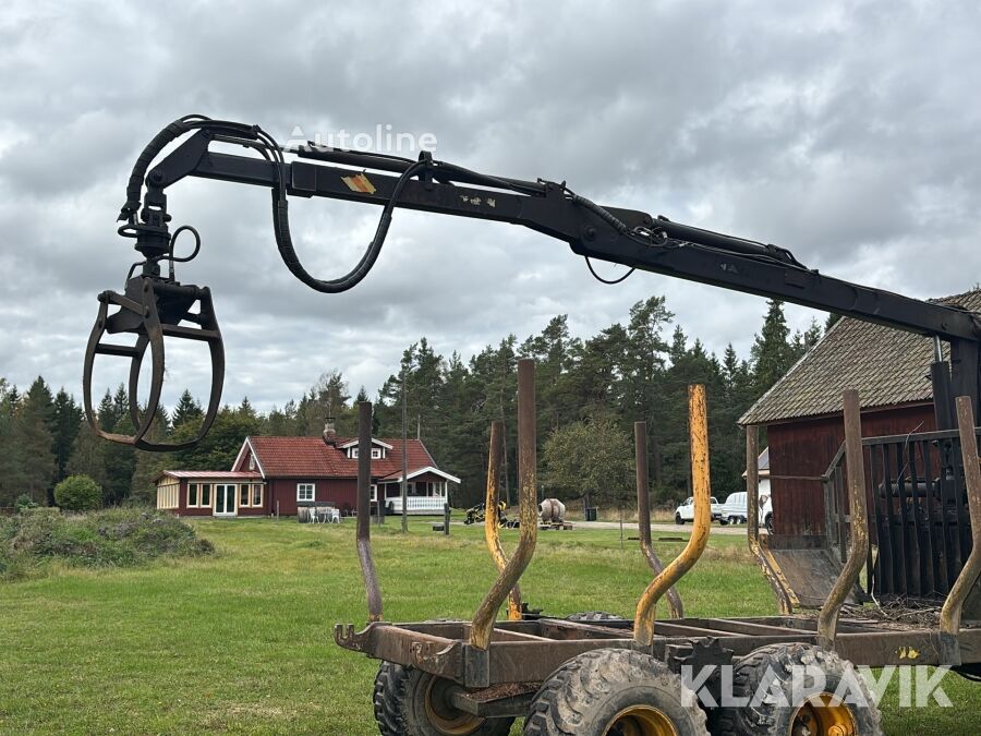 Prodaje se Skogskran med grip rotator och stödben šumarsku prikolicu na aukciji