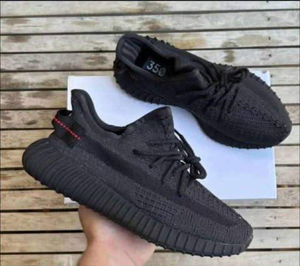 Akcijaaa Yezzy boost modeli 36-46 2900 din sdp