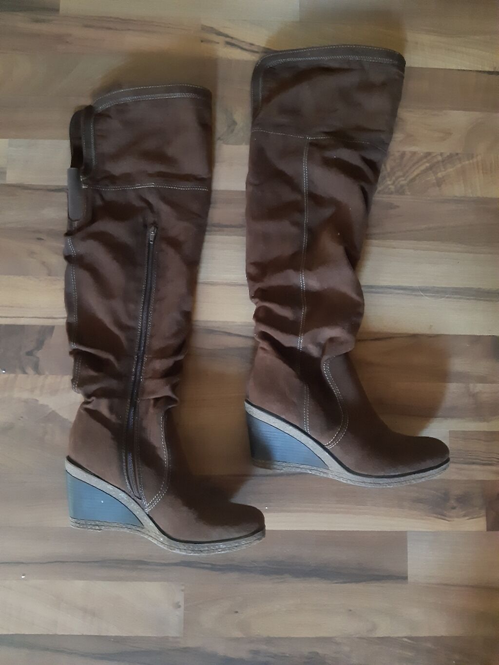 Čizme, 40