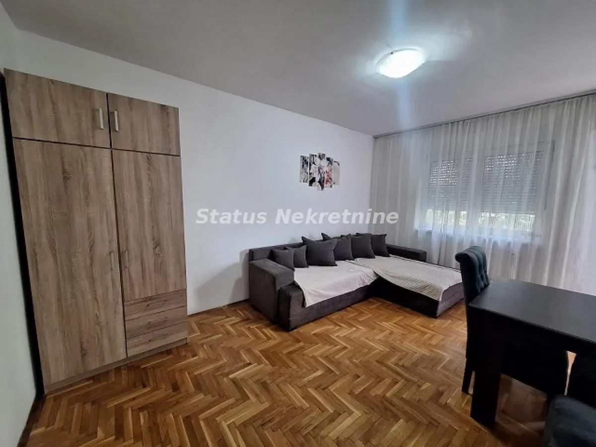 Izdavanje, jednosoban stan, 36m², Grbavica, Novi Sad Sve Podlokacije