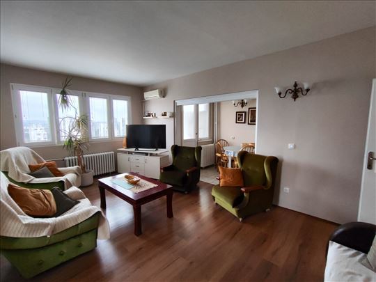 Izdaje se, 2.0, 57m2, NBG, Pere Segedinca