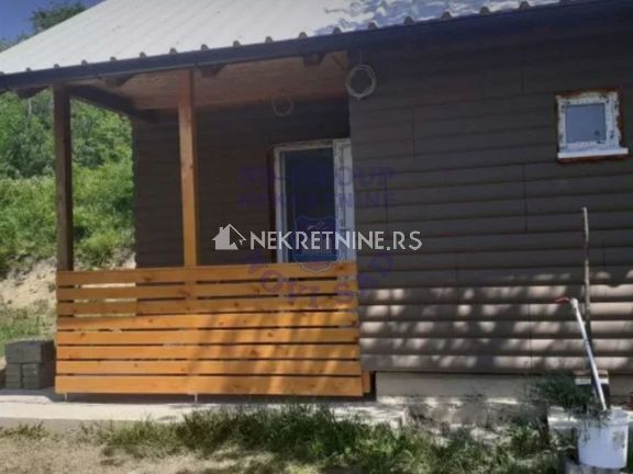 Prodaje se vikendica u Rakovcu 26m2