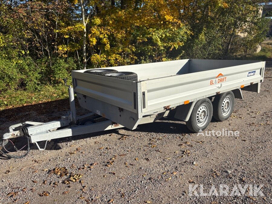 Prodaje se Variant P3 auto prikolicu na aukciji