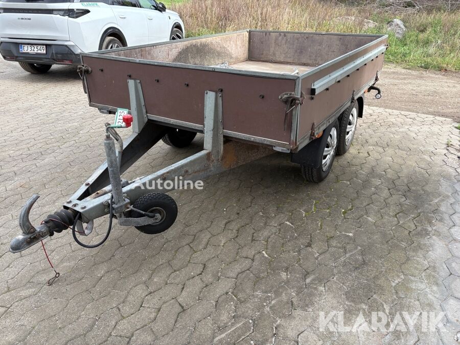Prodaje se Variant 1003 auto prikolicu na aukciji