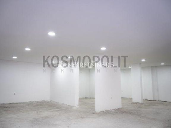 Zvezdara, Olimp, Duvanjska , Poslovni prostor, 164m2, 224000 EUR