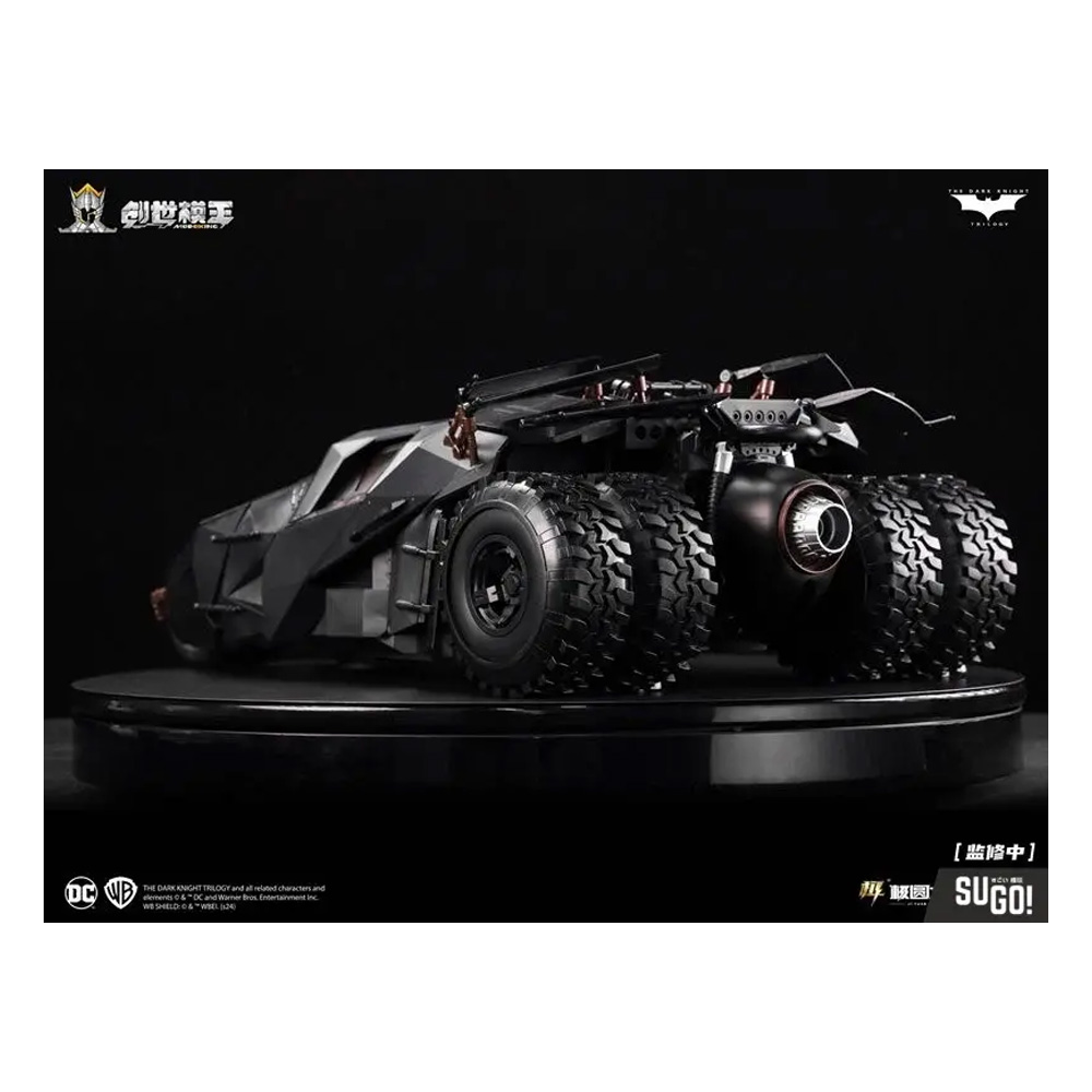 The Dark Knight Tumbler And Bat-Pod Deluxe 1/12 Scale Model Kit