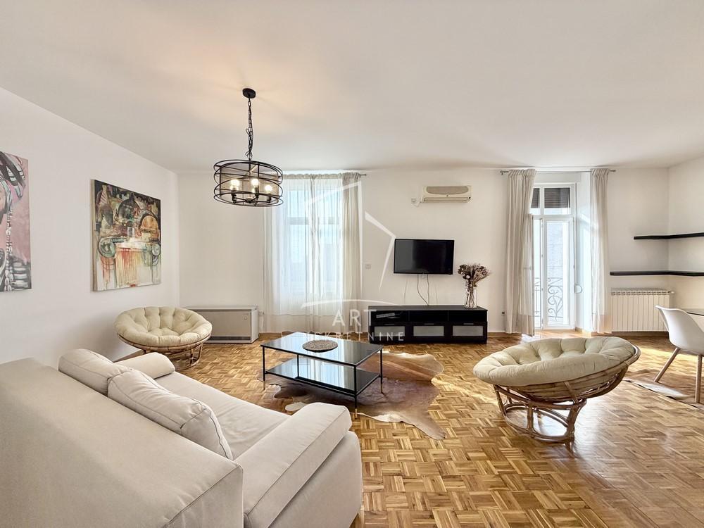 Maršala Birjuzova, Trosoban stan za izdavanje, 144m2, 2.500€