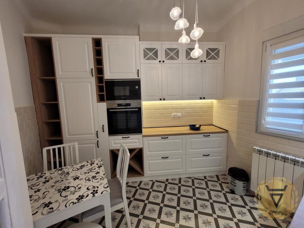 Dvoiposoban stan za izdavanje, 66m2, 1.100€