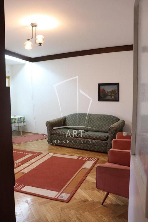 27. marta, Dvoiposoban stan za izdavanje, 64m2, 800€