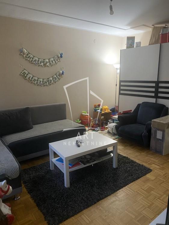 Jurija Gagarina, Dvosoban stan za izdavanje, 53m2, 500€