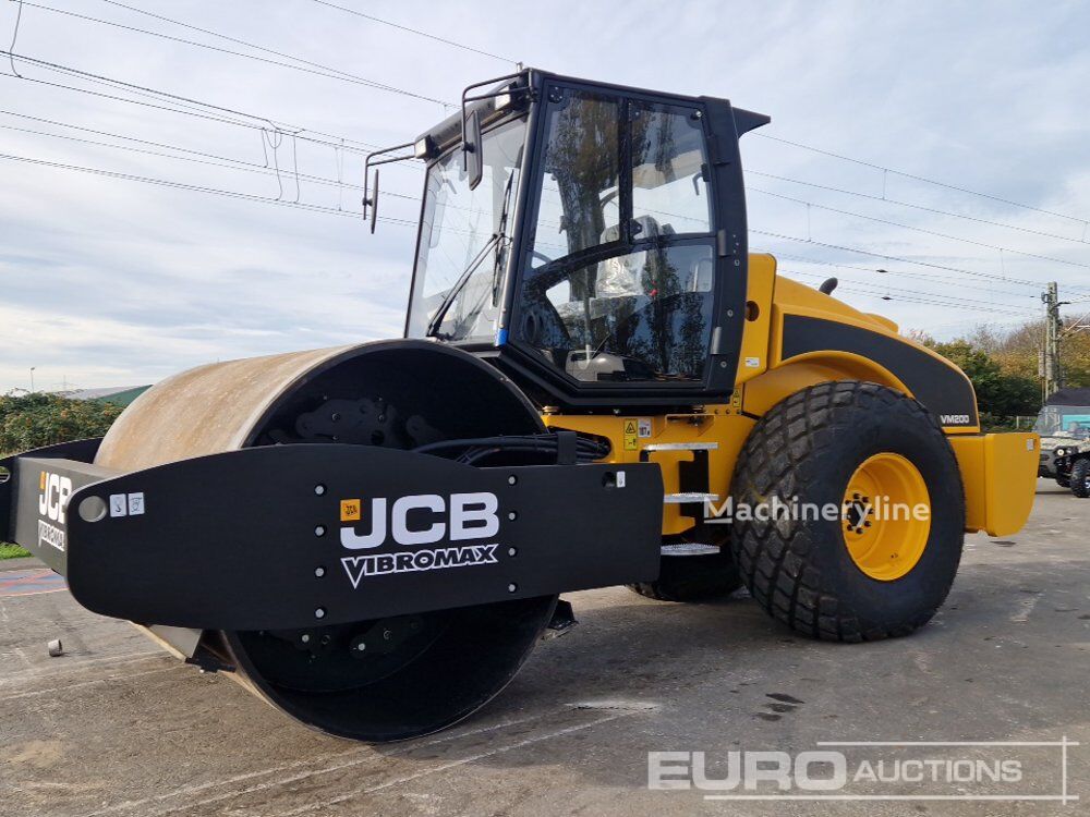 Prodaje se JCB VM200D kompaktor s jednim valjkom na aukciji