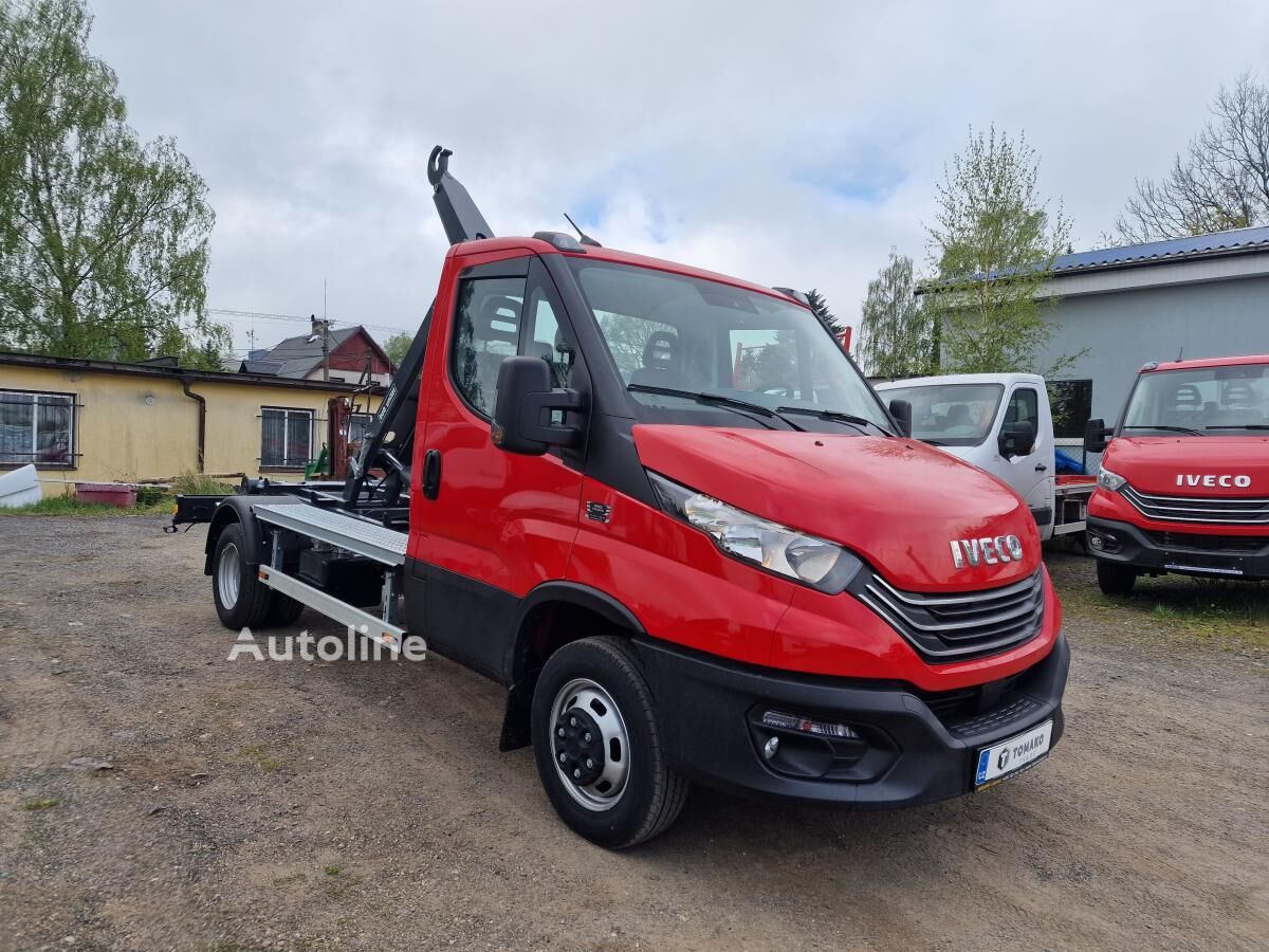 Novi IVECO Daily kamion rol kiper