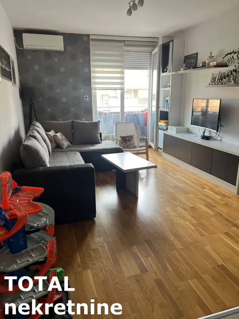 Stan,NOVI SAD,NOVA DETELINARA,kv: 47.00, € 165000, ID: 1101326